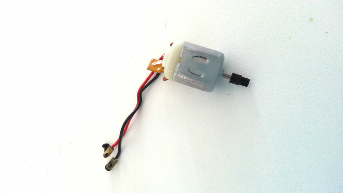 Kyosho Mini-Z Motor incl. Kabelbaum und Ritzel Mr-03, 17,59